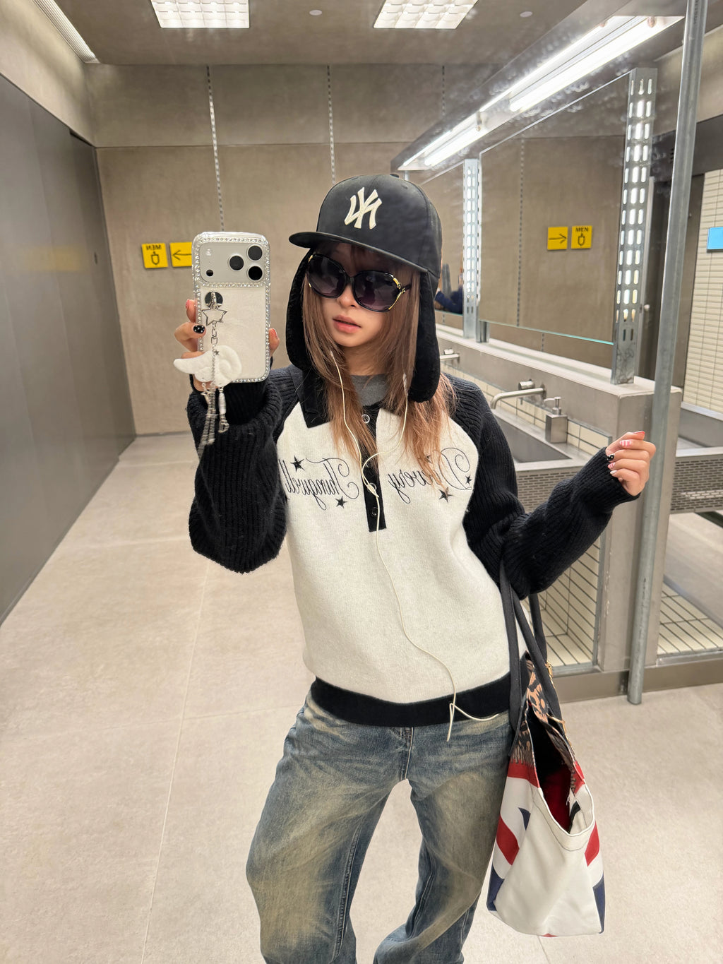 DETW Vintage Contrasting Print Knitted Sweater – OPTIONQAAF